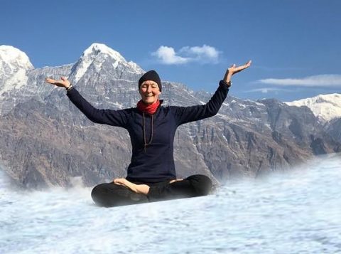 Yoga in Snow- Snowga The Hottest Trend of Yoga | Snow Yoga
